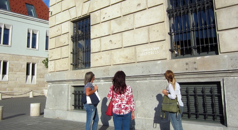Official Buda Tour - Budapest | FREETOUR.com