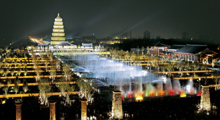 Xi’an Night Tour: South Gate Square and Musical Fountain Show - Xi'an ...