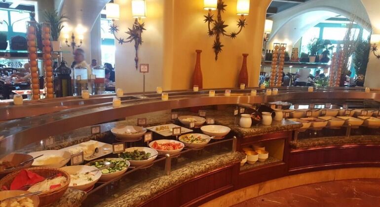 Dinner in Atlantis The Palm with Transfer - Dubai | FREETOUR.com