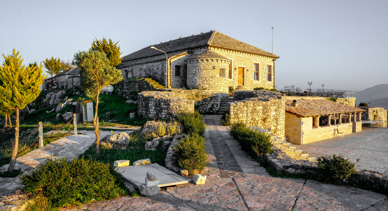 Blue Eye and Lekursi Castle - Saranda | FREETOUR.com